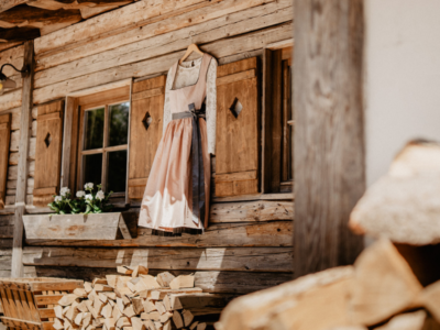Heiraten in Pastell auf der Alm - Trachtenbibel
